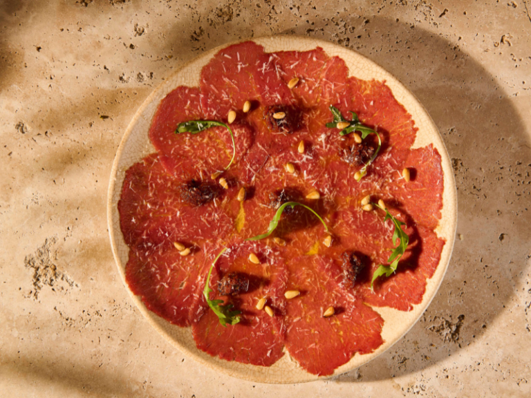 Carpaccio de ternera con parmesano: Receta tradicional italiana